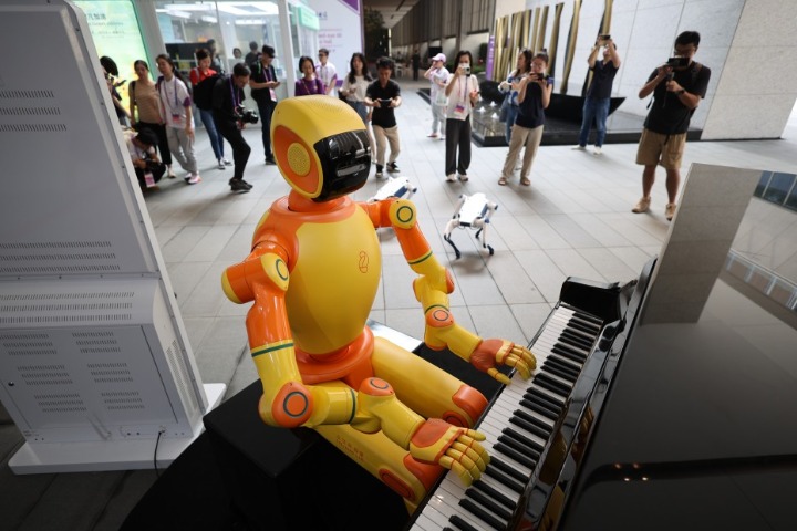 Hi, Robot: machines ubiquitous at Asian Games | workinchina.chinadaily ...