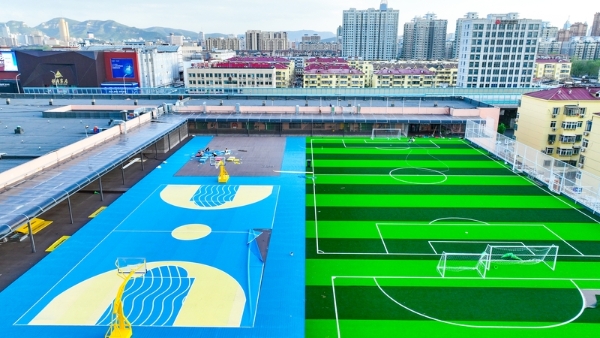 5,000-square-meter sports park unveiled on rooftop | govt.chinadaily.com.cn
